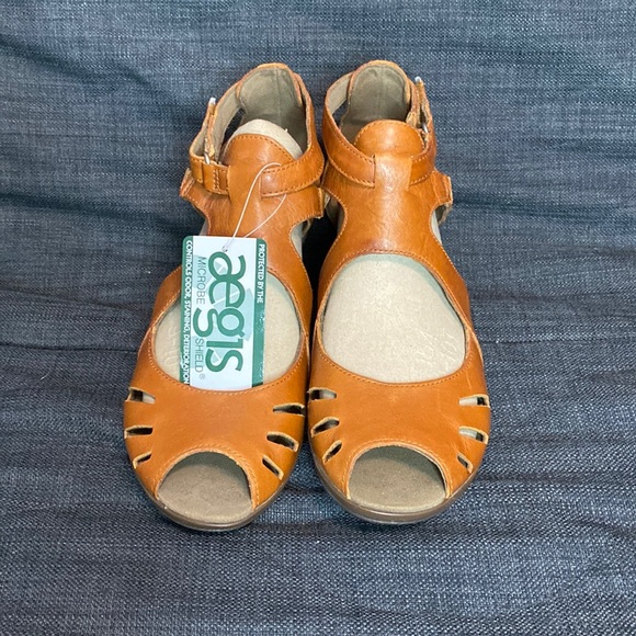 Merrell | Shoes | Merrill Cycling Shoes Size 9 | Poshmark